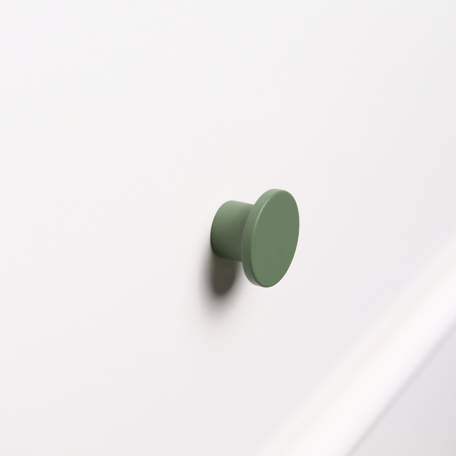 Mid-Century Modern Round Knob | ROUS